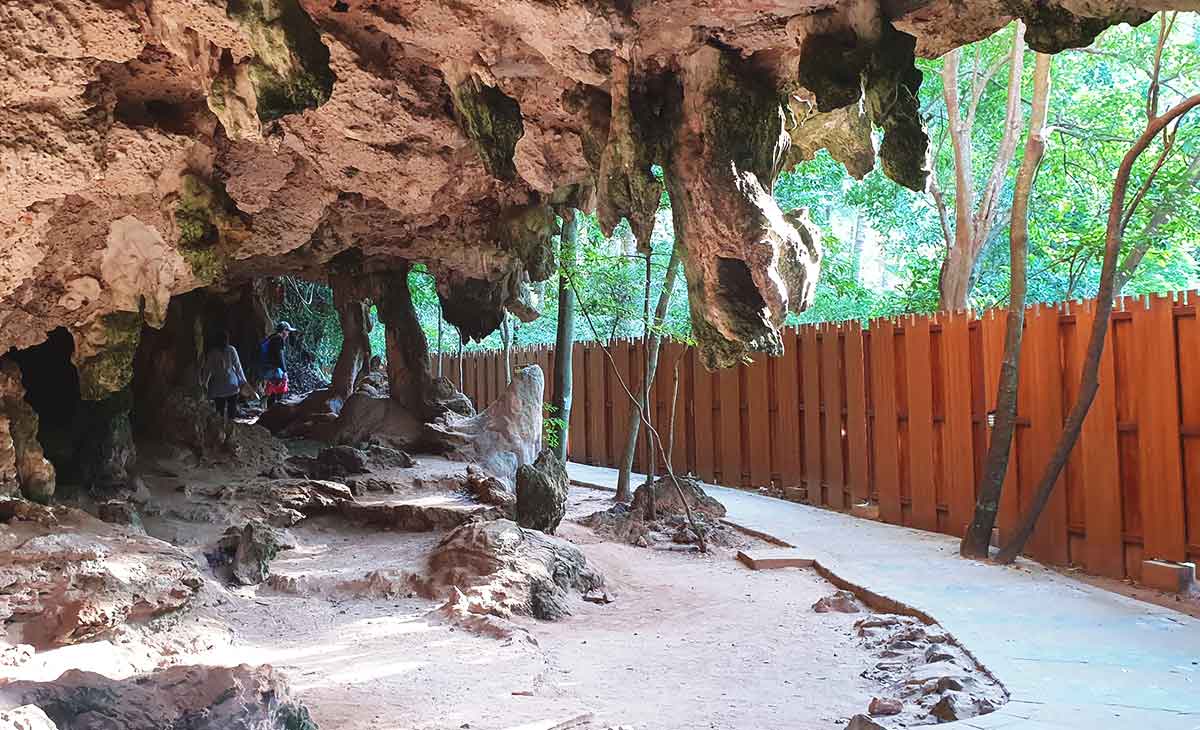 Krabi Sehenswürdigkeiten – Stadt, Railay & Bootstour zum Ao Phra Nang Beach