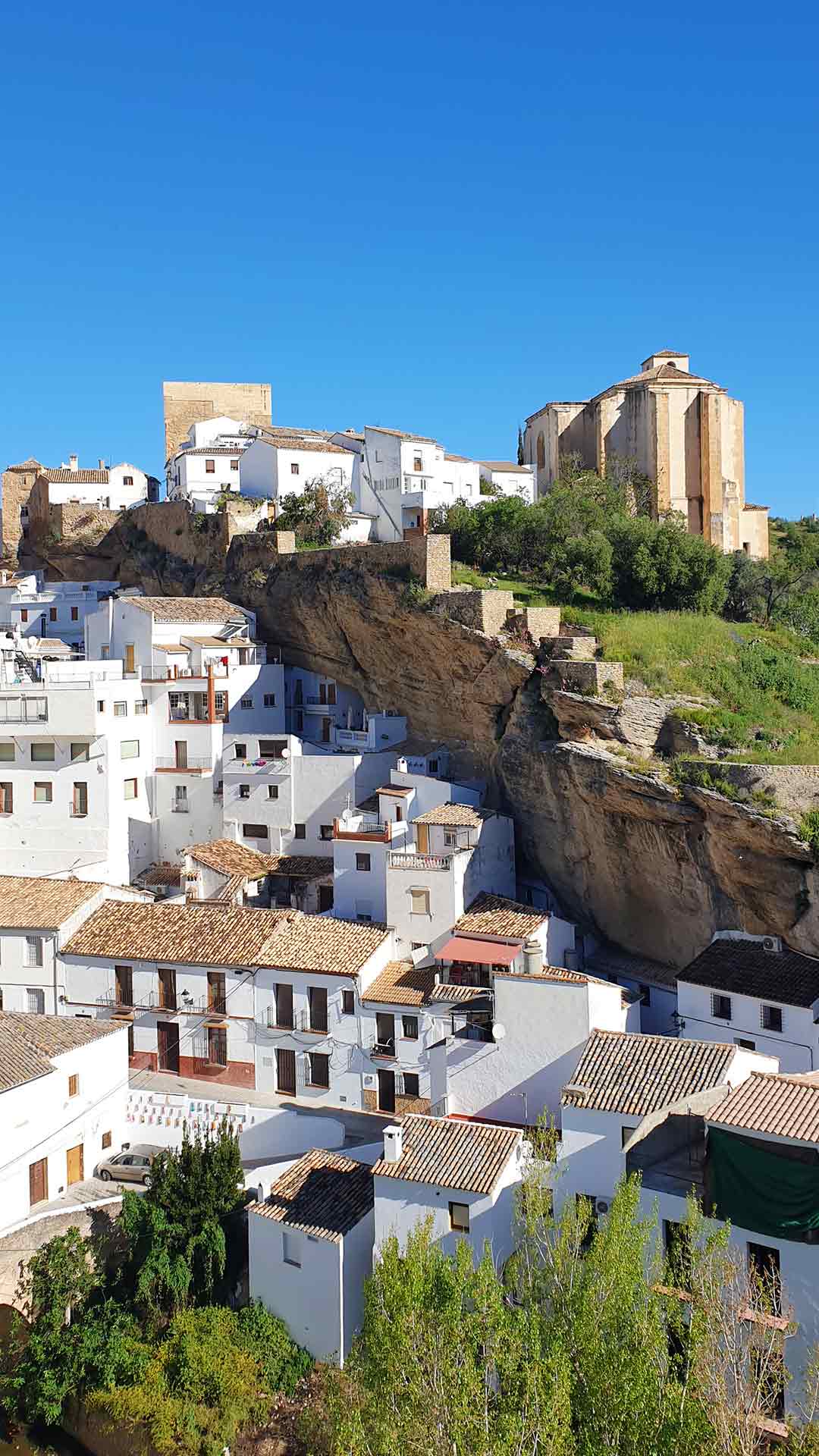 Setenil de las Bodegas - das weiße Dorf in Andalusien